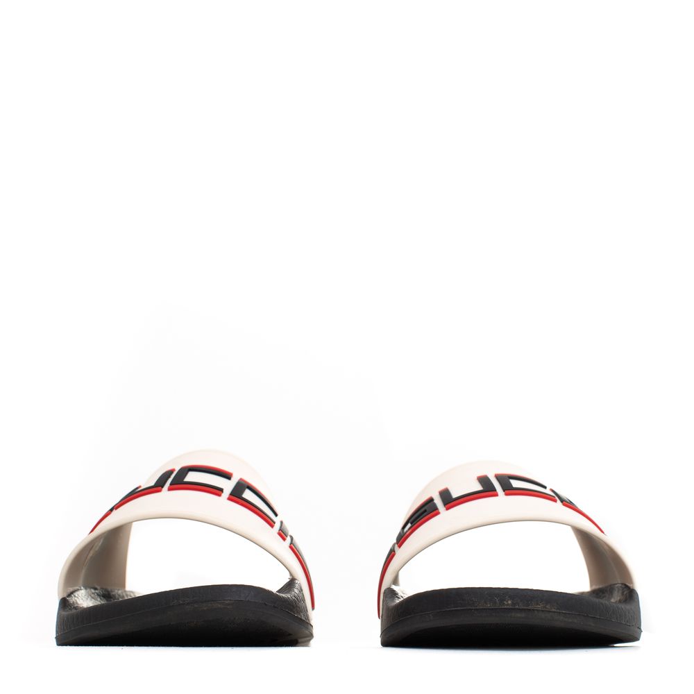 Sandália Slide Gucci de Borracha Branca e Preta | Brechó de luxo ...